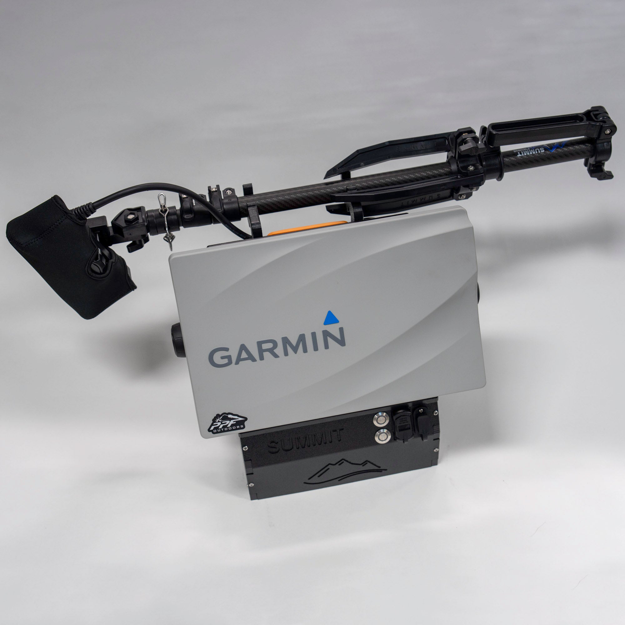 Complete Summit Ice Fishing Bundle with Garmin Livescope (assembled ...